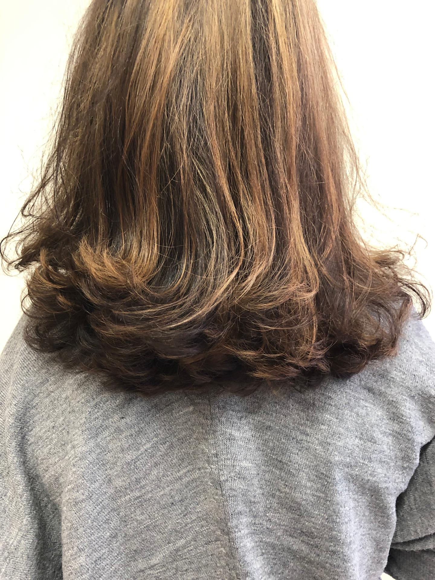 Woran erkennst du ein Bandhaar – GIOVANNAS HAAROASE